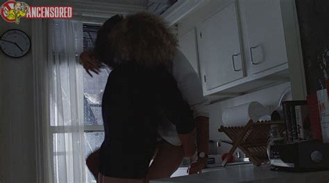 Голая Гленн Клоуз в Fatal Attraction