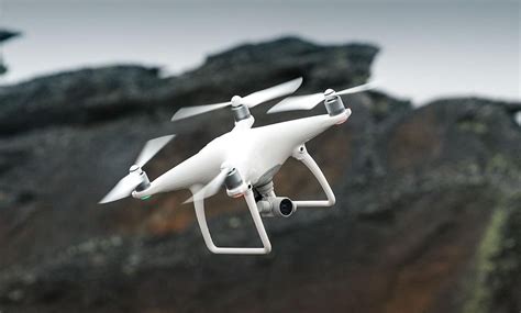 Tecnoneo El Dron Dji Phantom 4 Es Un Robot Inteligente Con