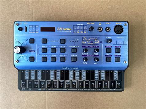 Behringers Mini Micro Synths Ranzee