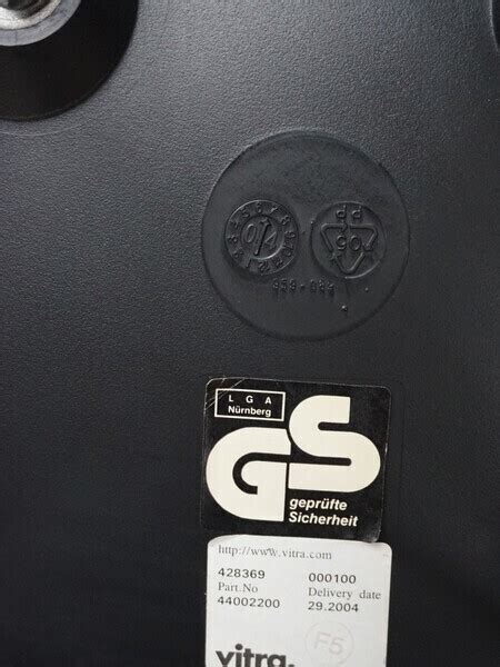 Set Of 4 Vintage Vitra Eames Dsr Chairs