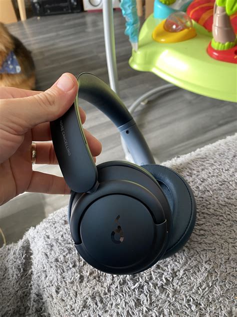 Non-expert review: Soundcore Q35 : r/headphones