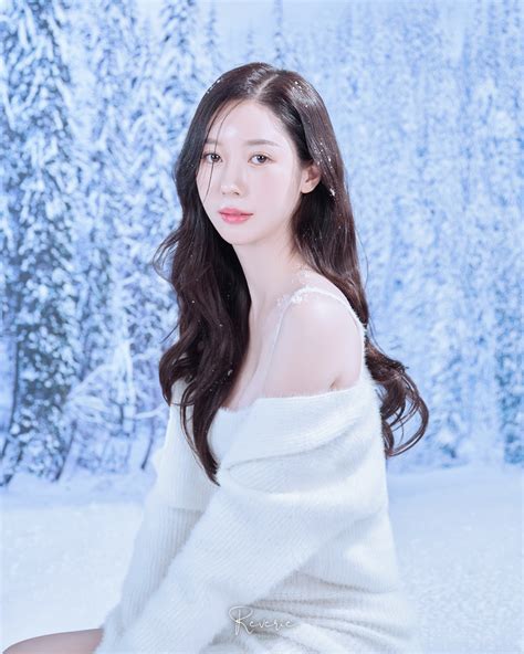 White Love 리브리에스튜디오