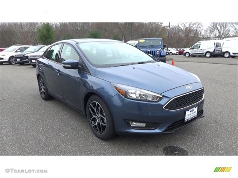 2018 Blue Metallic Ford Focus Sel Sedan 123975069 Car