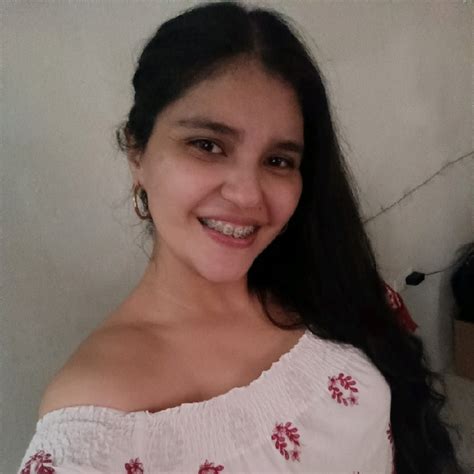 Katherine Alvarez Mera San Vicente Manabí Ecuador Perfil