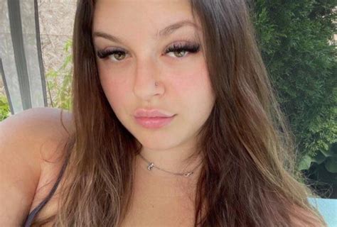 A Girl As Pretty As Me Could Never Bully You Daddy Lex Official Photos Loyalfans Com
