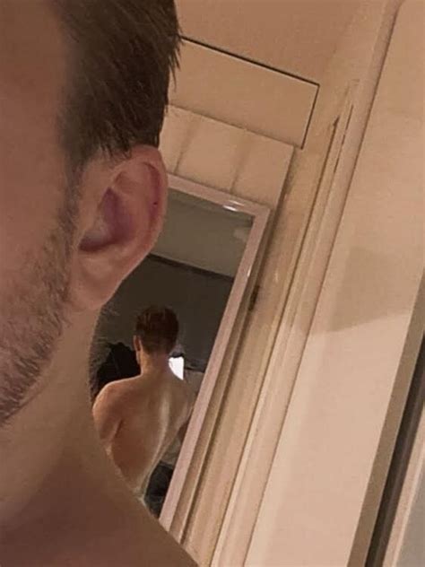 Inverted Nude On Cam Live Sex Chat On Fapchat