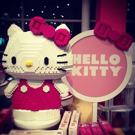 Lego Kitty At Fao Schwartz Hello Kitty Kitty Hello Kitty Decorations