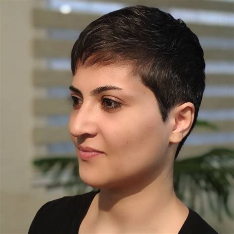 Pin By M G On Cheveux Courts 4 Very Short Hair Thin Hair Pixie