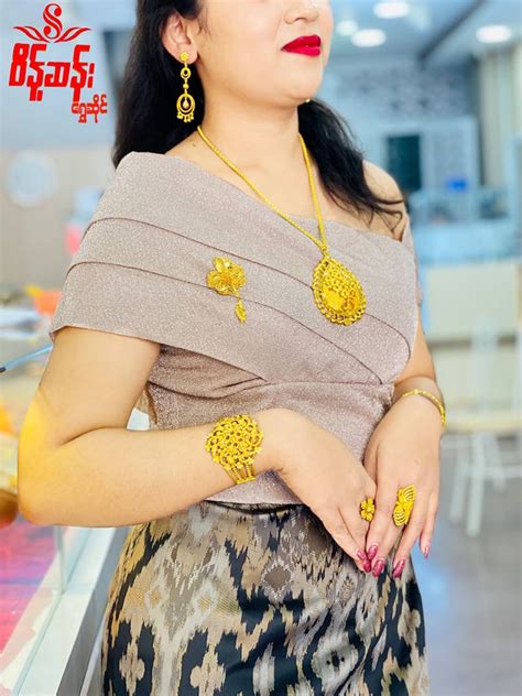 𝐇𝐚𝐧𝐮𝐥 𝐁𝐞𝐚𝐮𝐭𝐲 𝐙𝐨𝐧𝐞 ဂင်မ်ချီကိုတော့ ညှပ်ဂင်မ်ချီမဟုတ်ဘဲ ထုပ်ဂင်မ်ချီကို