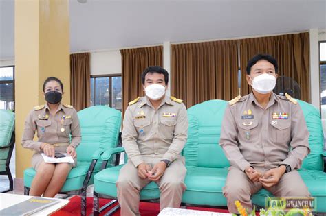 พิธีมอบเงินปัจจัยพื้นฐานสำหรับนักเรียนยากจน ปีการศึกษา 2565