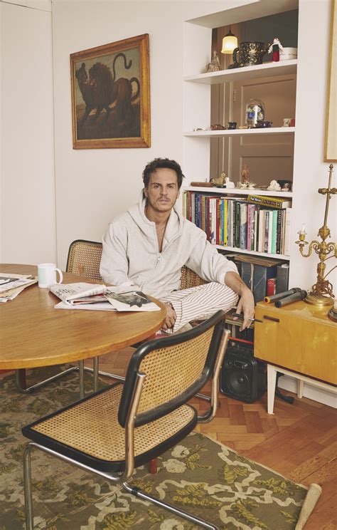 Andrew Scott And Olivia Colman See You Taking Creepshots