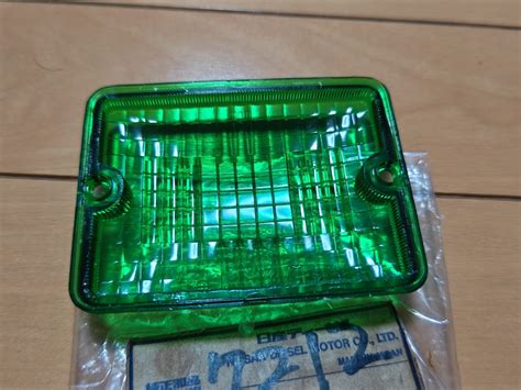 Yahoo オークション Nissan Diesel 純正 未使用 速度表示灯 レンズ 2