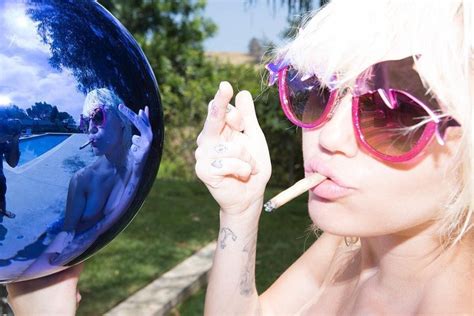 Miley Cyrus Topless Instagram Photo Thefappening