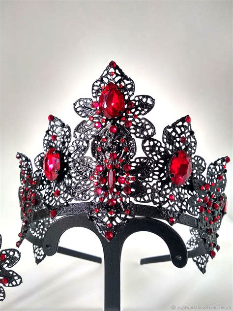 Черная Корона С Красными Камнями Лучшая Фото Подборка