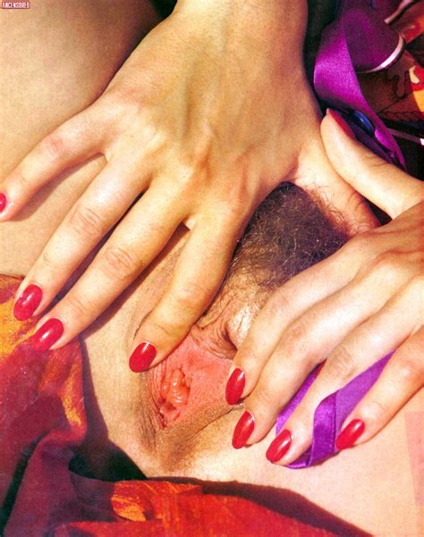 Rosa Caracciolo Nude