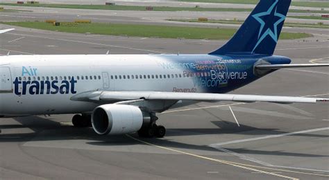 로드 및 언로드 암스테르담 스키폴 공항 Hollandeurope의 게이트 택시로 공기 Transat 항공사 비행기 0명에 대한 스톡 사진 및 기타 이미지 Istock