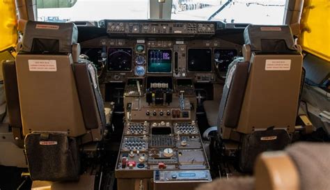 Boeing S Masih Pakai Floppy Disk Untuk Update Software Telset