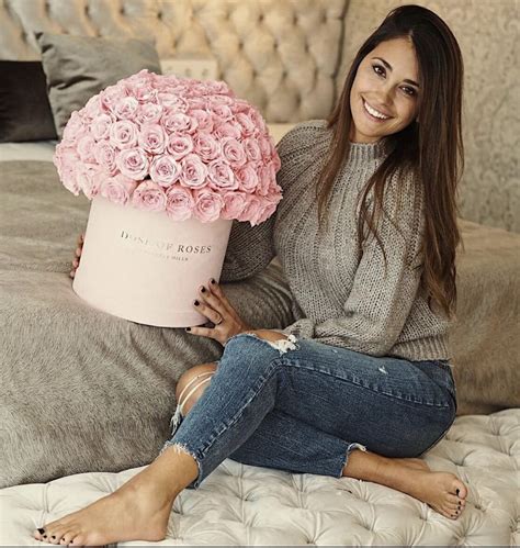Antonella Roccuzzo Feet Messis Wife Hd Foot Gallery