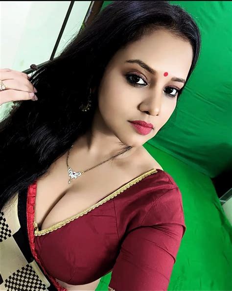 Indian Bhabhi Rhotnesoverloaded