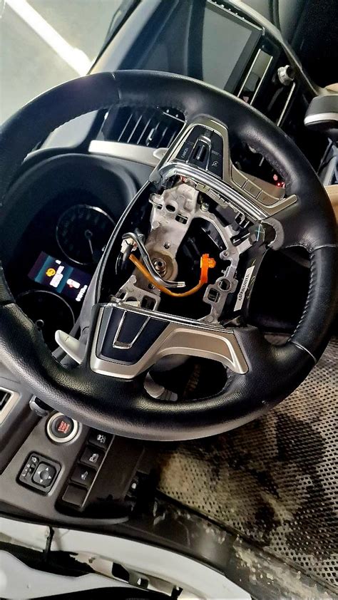 Мультируль, отказ камеры заднего вида. — Mitsubishi Pajero Sport (3G ...