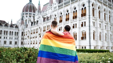 Земље ЕУ позивају на оштре санкције против Мађарске због забране Параде поноса — Rt Balkan