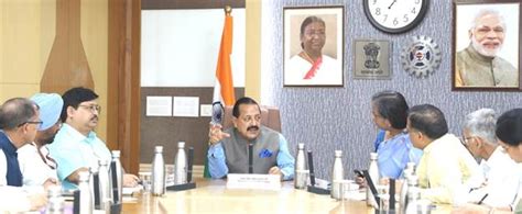 Csir Aspire 300 Women Scientists To Get Research Grants For 3 Years