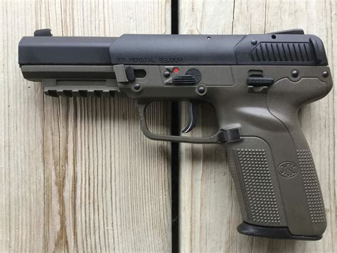 Лёгкий, надёжный, убойный: о бельгийском пистолете Five-seveN ...