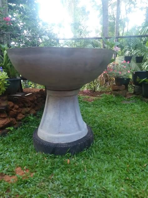 මල් පැල සහ මල් පොච්චි අලෙවිය