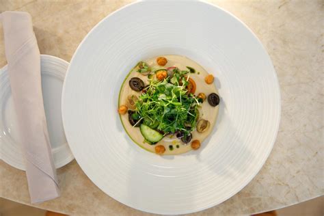 Chef Daniel Hohng Gives Park Club Dining A Spring Refresh Los Angeles