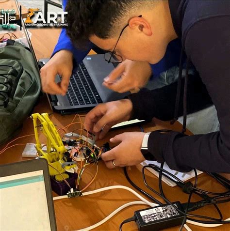 Youcef Tali Maamar On Linkedin Arttech Innovation Robotics Arduino Engineering Creativity