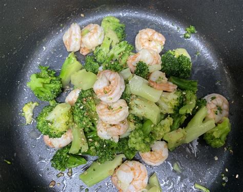 아이들이 너무 좋아하는 브로콜리 새우 볶음