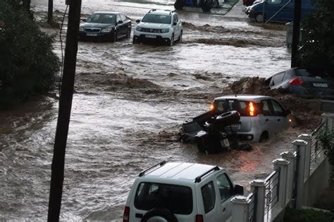 Грект хар салхины улмаас гурван хүн амиа алджээ