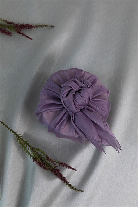 유토이미지 명절선물오브젝트 보자기와 드라이플라워 사진 이미지