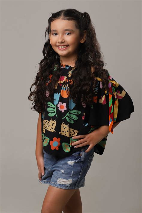 Lis Yumi Modelos Da Gloss Model