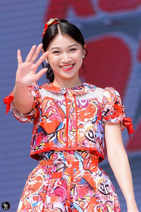 Pin Oleh Putiayu Oktadiani Di Jkt 48 Perempuan Fotografi Wanita Gadis Gadis Cantik