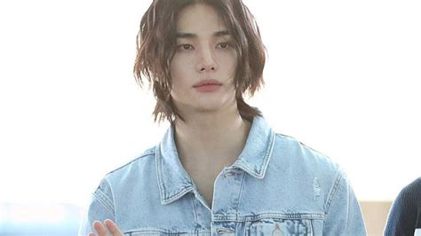 스트레이 키즈 현진 생일 맞아 1억원 기부 꾸준한 선행