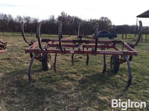 International 5500 Chisel Plow Bigiron Auctions