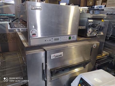 لینکلن ۱۱۵۴ Lincoln لینکون ۱۴۵۶لینکولن لینکنکافی‌شاپ و رستورانتهران