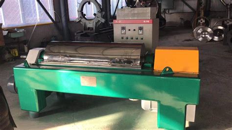 High Speed Continuous Oil Water Separator Laboratory Small Scale Centrifugation Decanter