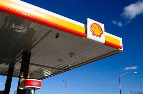 Shell Continued Strategy Execution Should Close The Gap To Us Peers Nyseshel Seeking Alpha