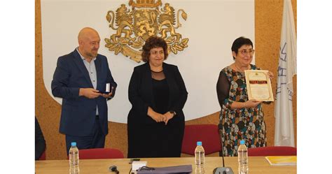 Експерт от РУО Русе получи грамота на Министерството на образованието и науката