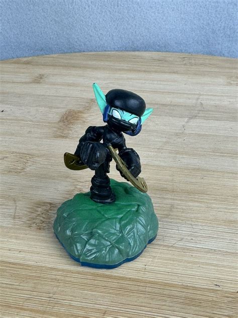 Skylanders Swap Force Ninja Stealth Elf Figure Blue Base