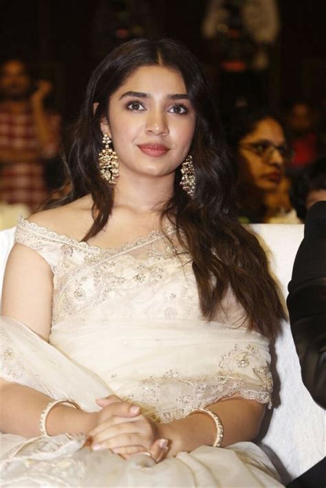 கலர்புல் உடையில் கீர்த்தி ஷெட்டி போட்டோஸ் வைரல் Tamil Spark