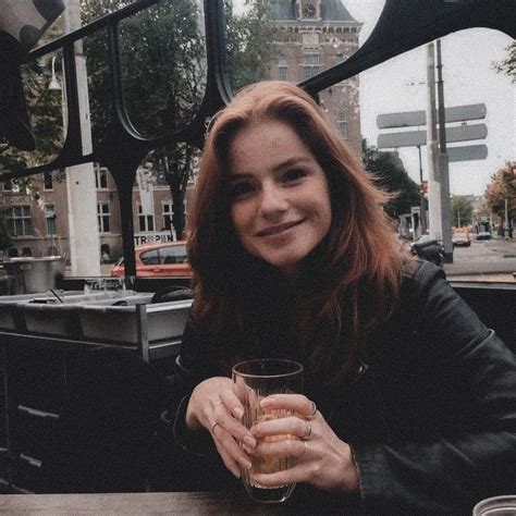 Lily Bloom Colleen Hoover Personagens Liter Rios Bloom