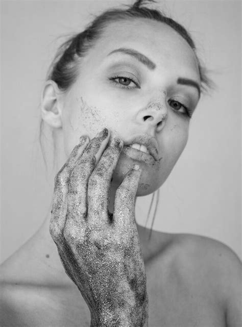 Kinga Chorostowska Nude Porn Pictures Xxx Photos Sex Images 4071340