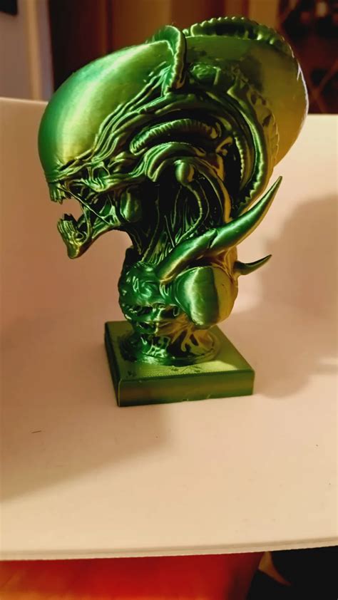 Alien V2 Xenomorph Bust By Austi 3d Makerworld Download Free 3d Models