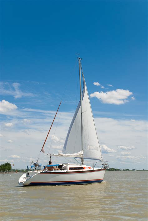 Kostenlose Foto Meer Wasser Himmel Boot Schiff Fahrzeug Mast Segeln Yacht Freizeit