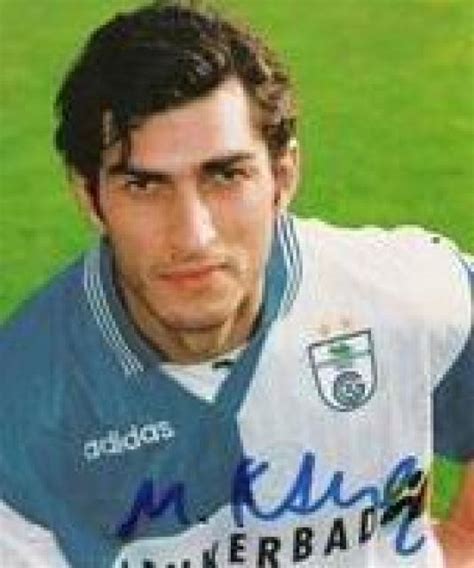 Михаил Кавелашвили биография Советский и грузинский футболист нападающий