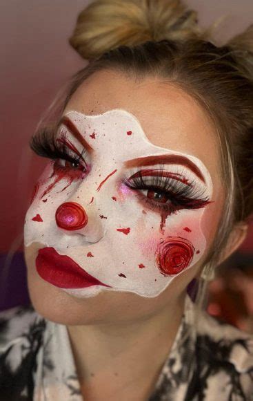 40 Spooky Halloween Makeup Transformation Ideas Meshed Crown Look