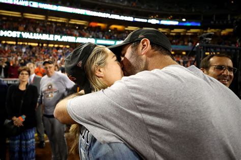Kate Upton And Her Sweet Verlander Jacket Had A Quite A Time On The